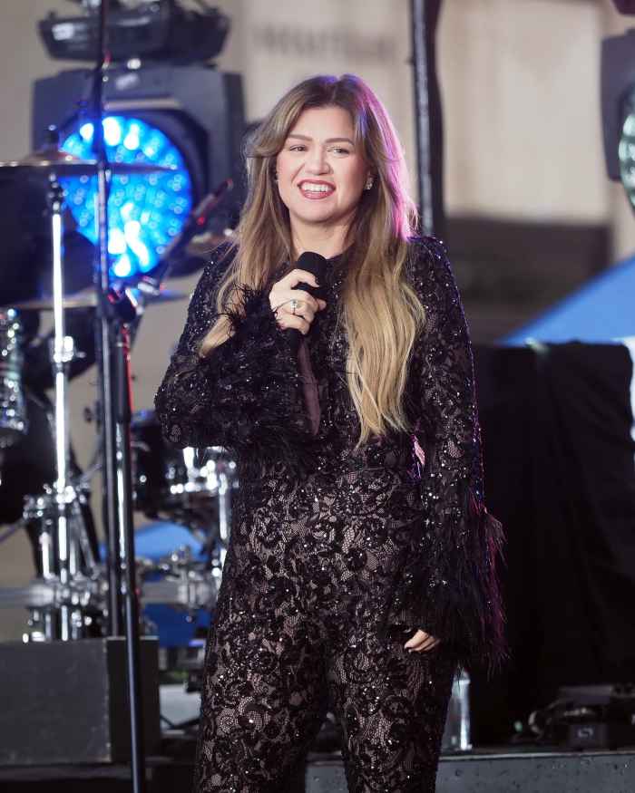 Kelly Clarkson Returns to The Voice for Season 29's Battle of Champions ...