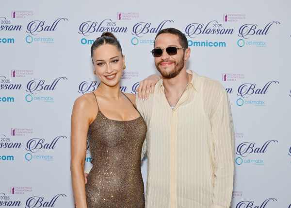 Elsie Hewitt Dating History: Ryan Phillippe to Pete Davidson | Us Weekly