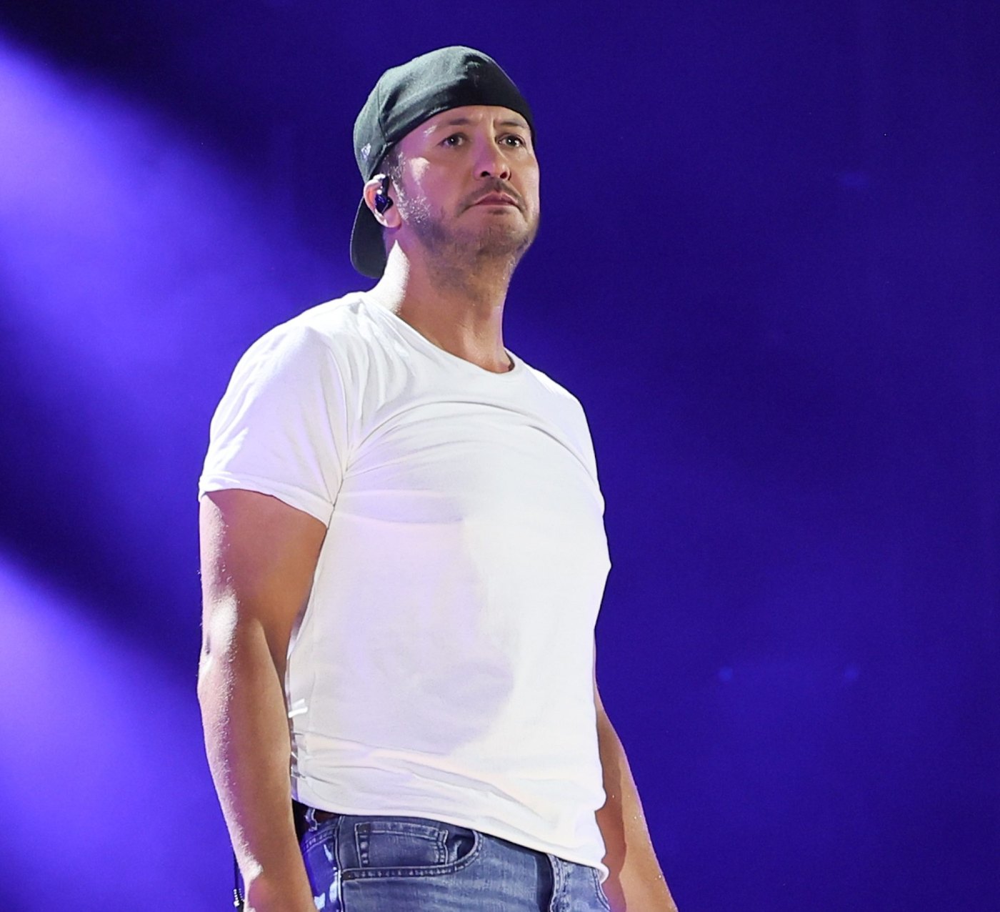 Luke Bryan Reacts to Fan Throwing Ball at His Face at Concert | Us Weekly