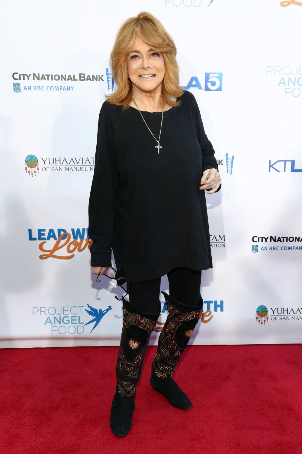 Ann-Margret Praised for Being 'Female Elvis' in Rare Public Appearance ...