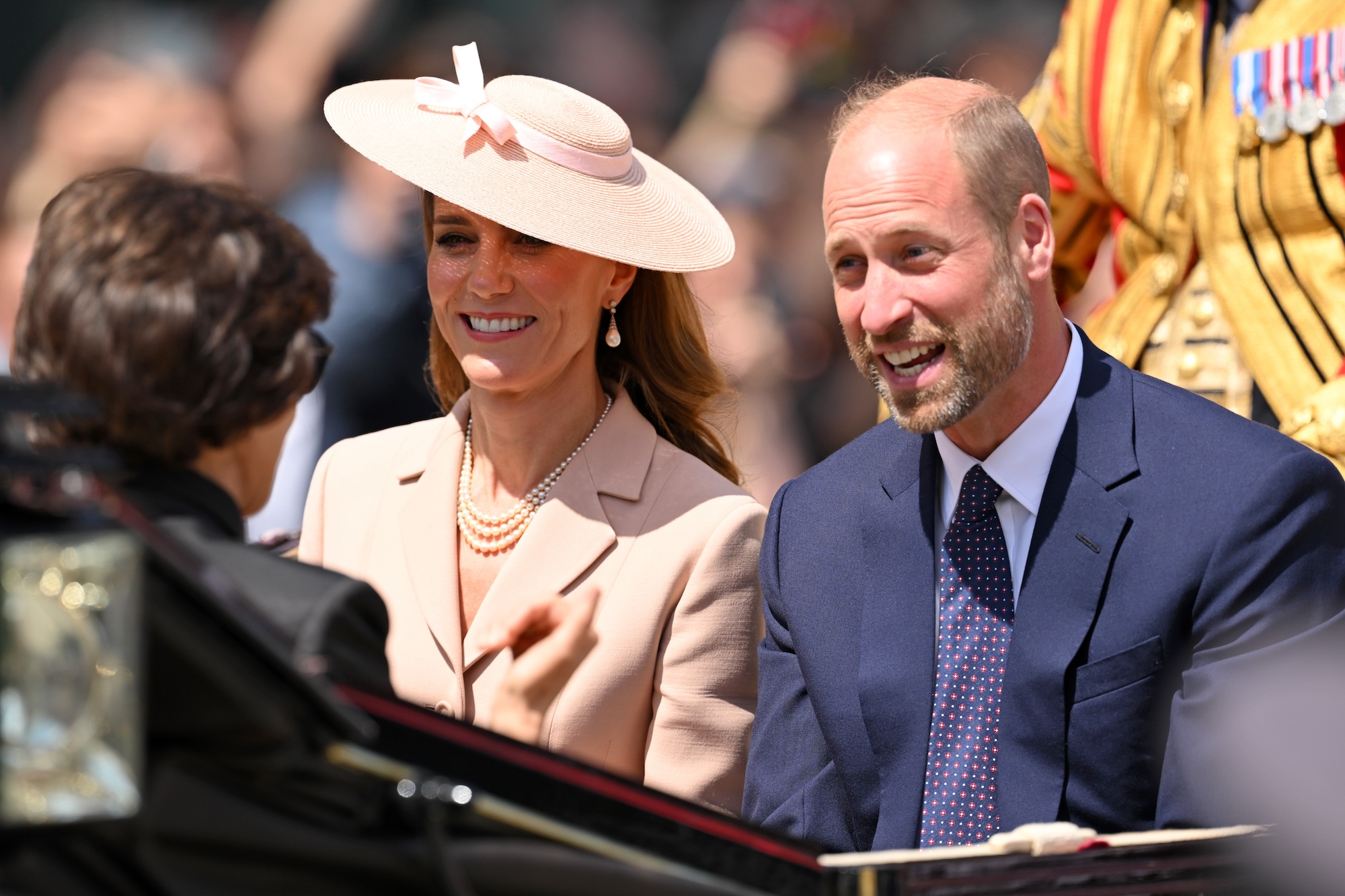 Kate Middleton viste Dior en el castillo de Windsor tras su ausencia ...