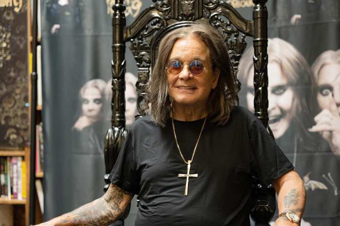 Ozzy Osbourne's Sisters Recall Final Texts Before His Death | Us Weekly