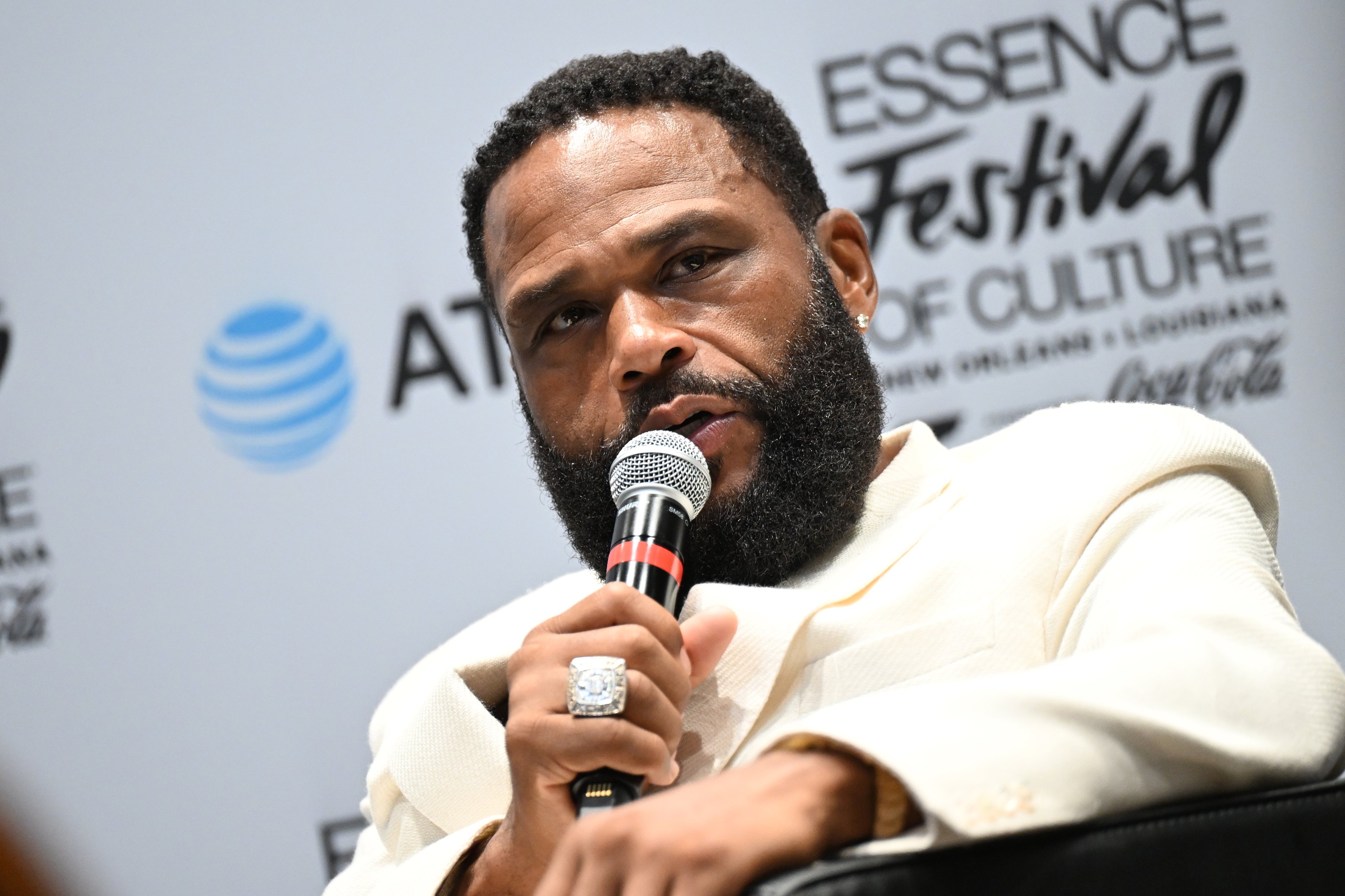 Anthony Anderson’s 2003 Comments to Lindsay Lohan Resurface | Us Weekly