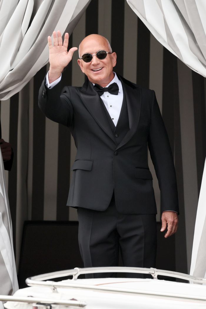 Jeff Bezos Debuts New Hairstyle After Wedding With Lauren Sánchez | Us ...