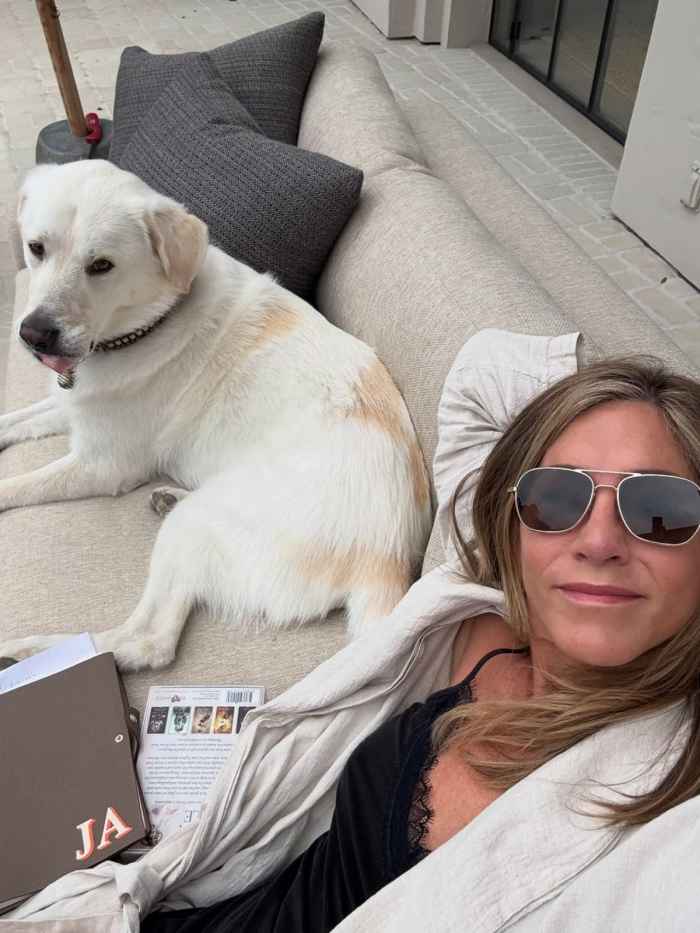 Jennifer Aniston Is Radiating Love After Vacation With Jim Curtis