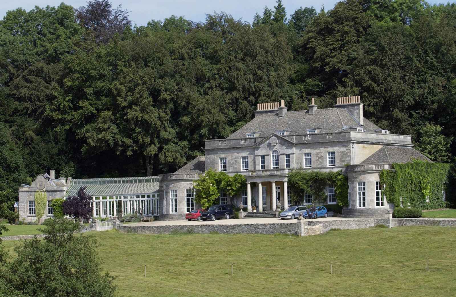 Royal Family Homes: Who Lives Where and What They Pay | Us Weekly