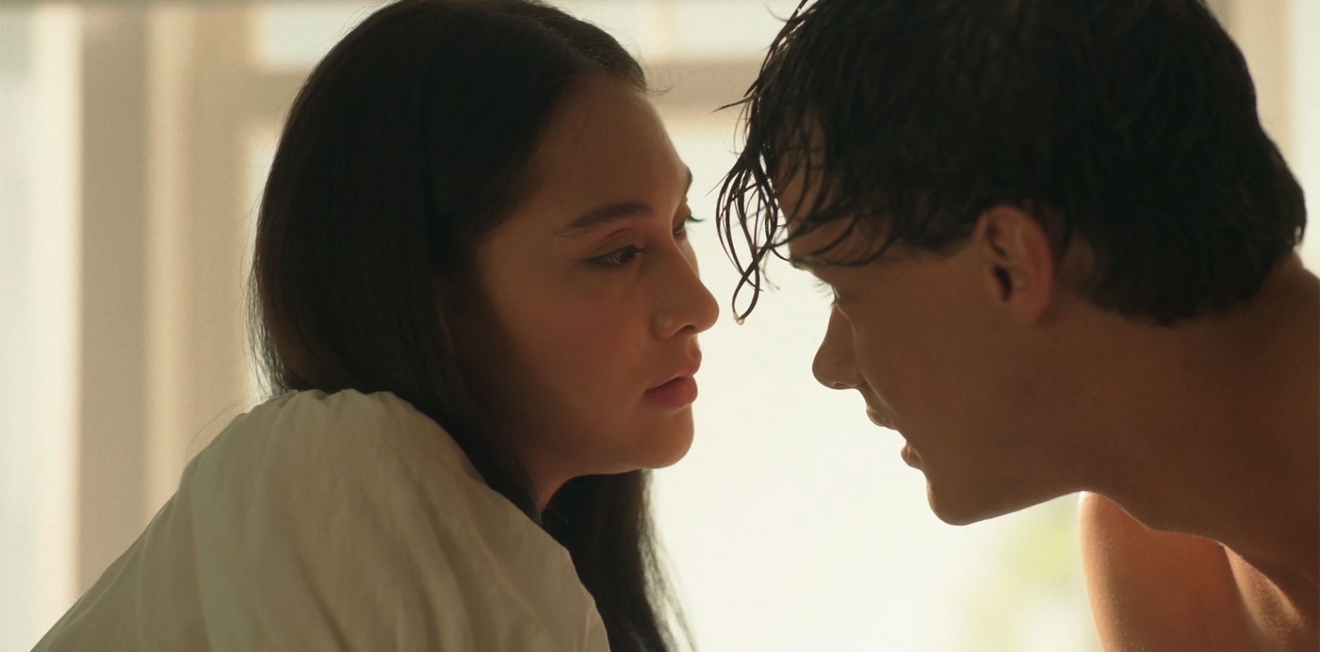 Summer I Turned Pretty Recap: Belly Nearly Kisses Conrad Amid ...