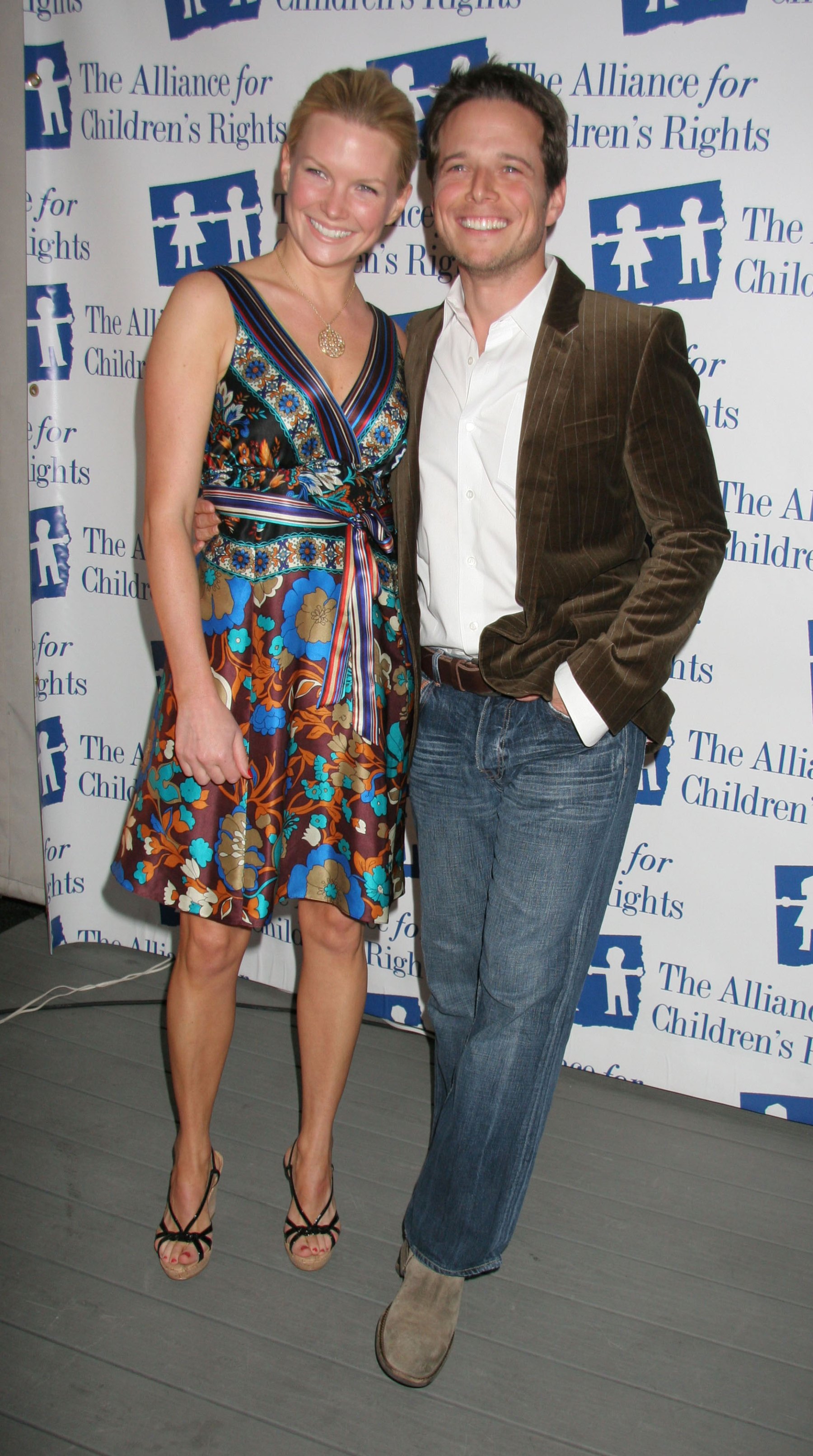 Kelley Wolf Leaking Scott Wolf's Phone Number Online Led to Her Arrest ...