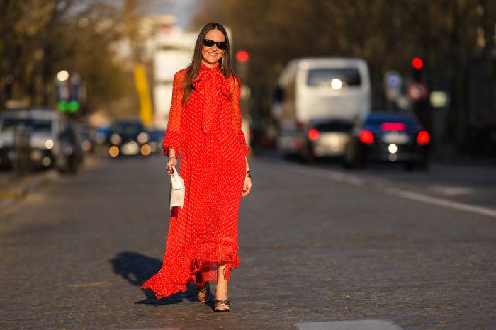 17 Loose Fall Dresses That Make the Midsection Disappear | Us Weekly