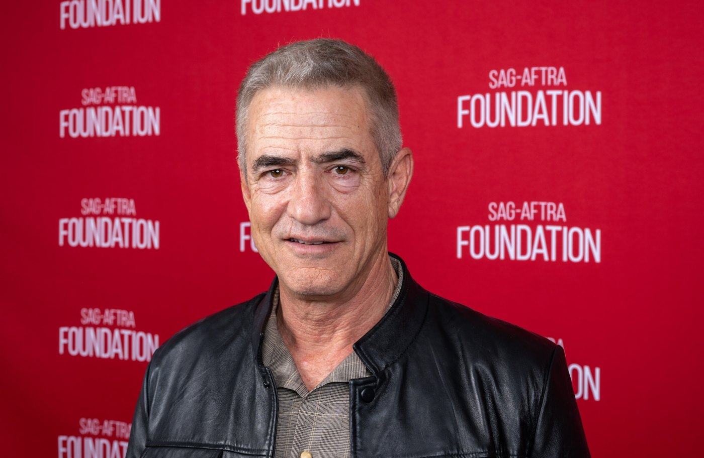 Dermot Mulroney Reacts to Doing Threesome Research Before Hunting Wives ...