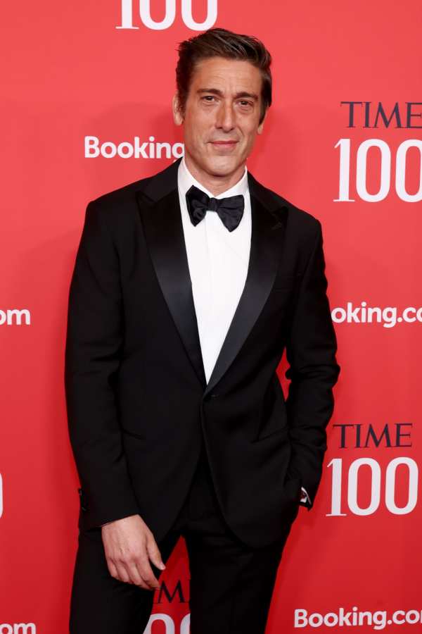 ABC News' David Muir: Career, Personal Life and Viral Moments | Us Weekly