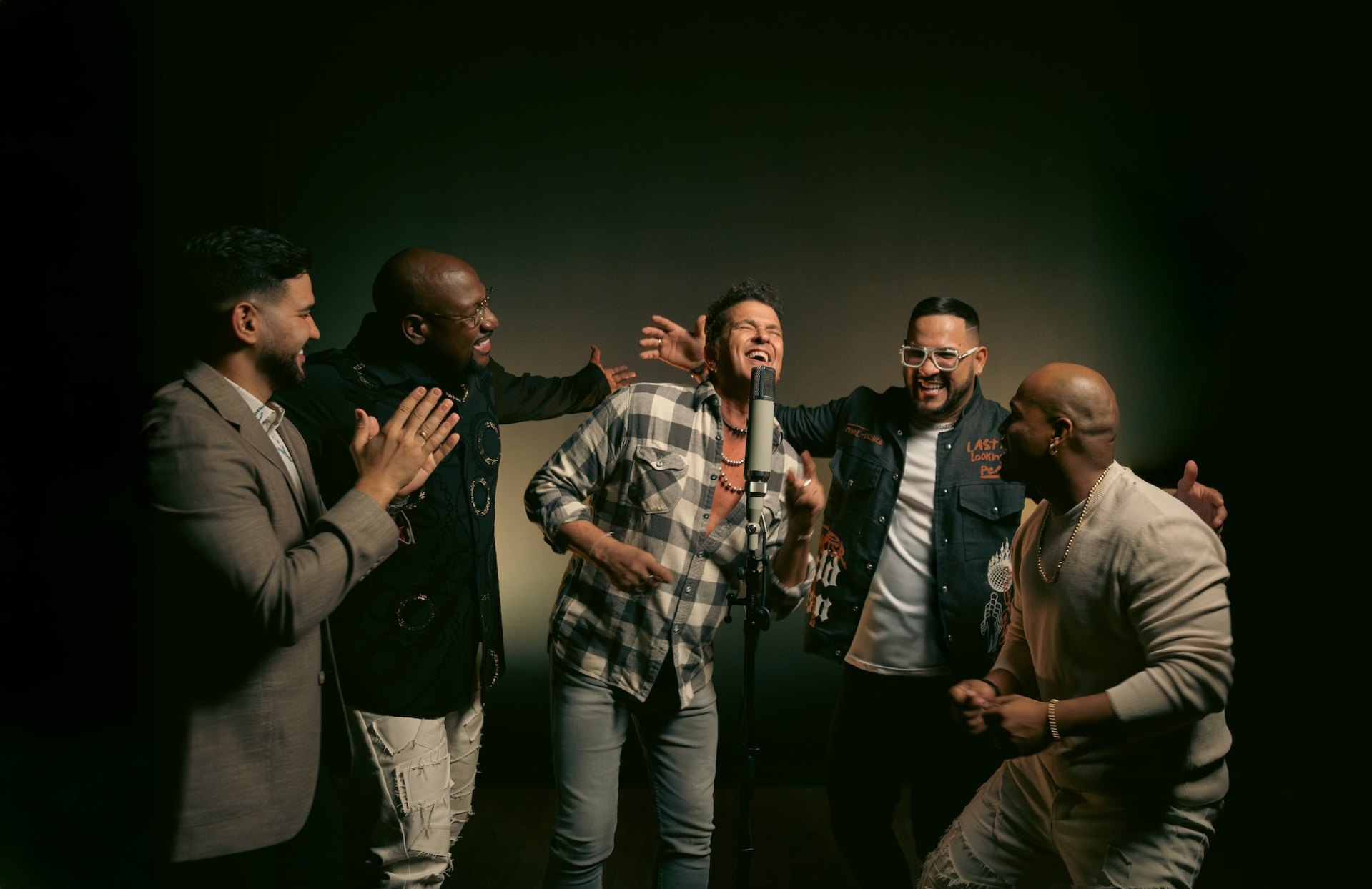 Carlos Vives y Grupo Niche lanzan inesperada versión salsa de La Tierra ...