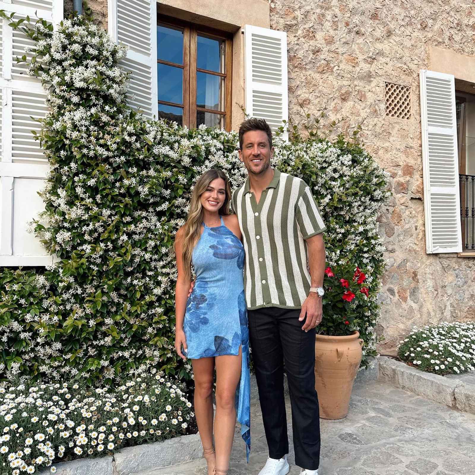 JoJo Fletcher Is Pregnant, Expecting 1st Baby With Jordan Rodgers | Us ...