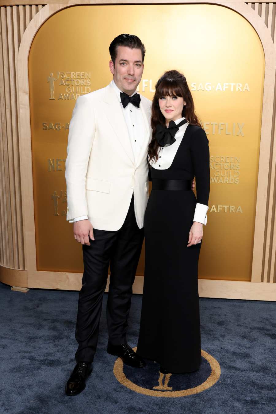 Why Zooey Deschanel and Jonathan Scott Haven't Planned Their Wedding ...