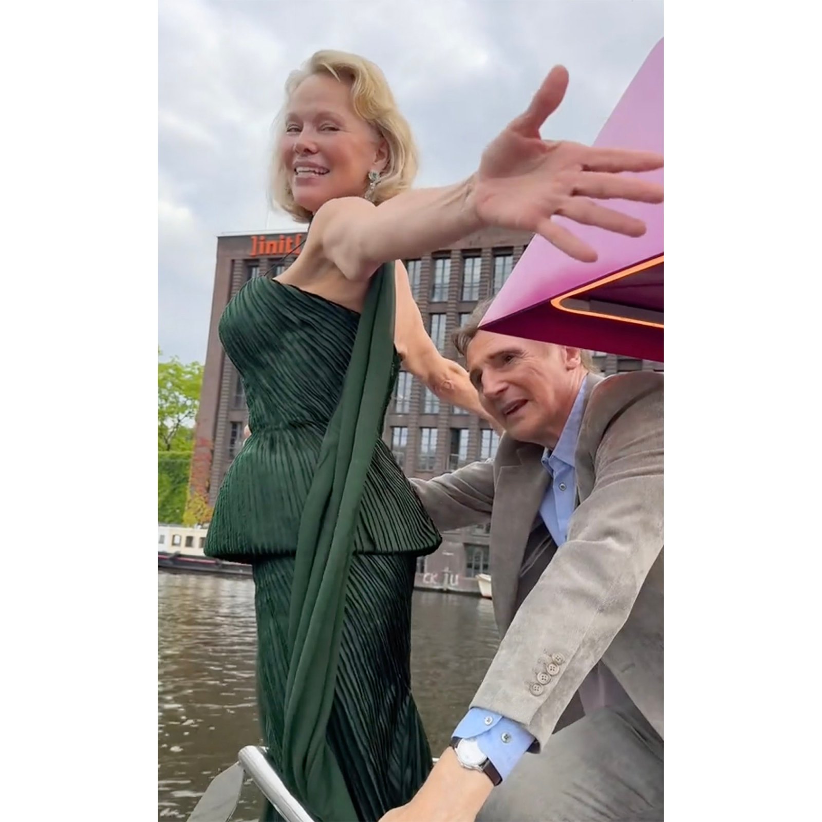 Liam Neeson and Pamela Anderson Recreate Titanic Scene on a Boat | Us ...
