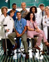 The Pitt's Noah Wyle Reacts to George Clooney Reunion at Golden Globes ...
