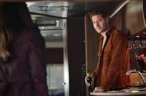 Tracker Family Guide: Meet Justin Hartley's Colter, More After Cast ...