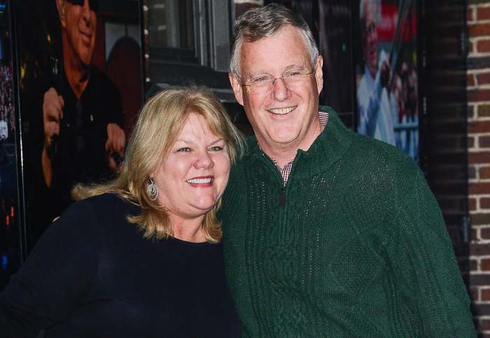 Taylor Swift's Parents Gave Blessing for Travis Kelce Proposal (Excl ...