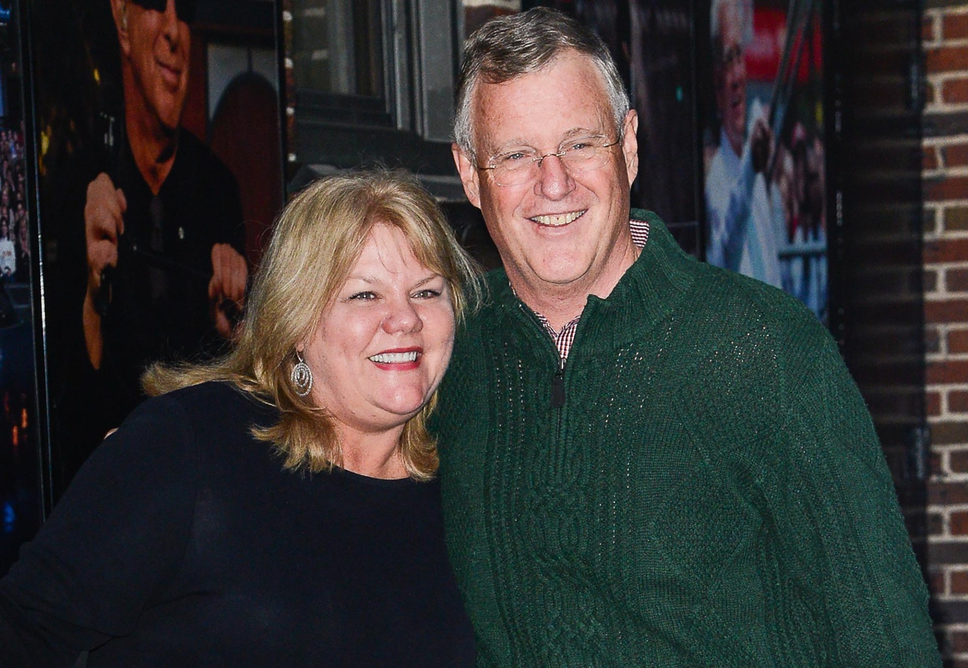 Taylor Swift's Parents Gave Blessing for Travis Kelce Proposal (Excl ...