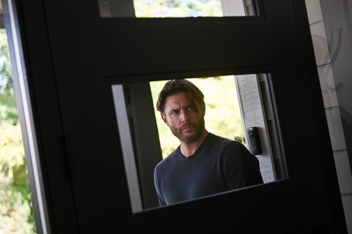 1st Photos of Jensen Ackles Back as Russell Shaw on Tracker Season 3 ...