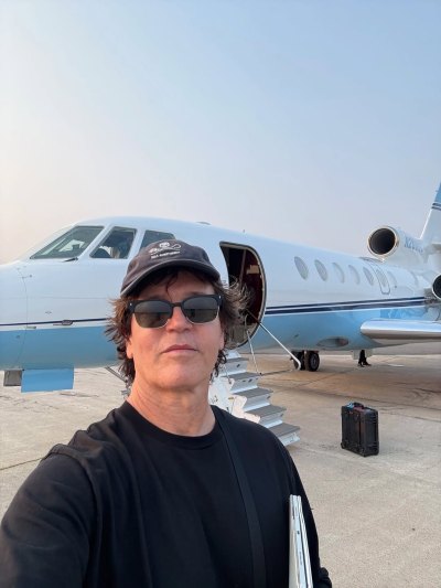 Third Eye Blind's Stephan Jenkins Talks Meeting Machine Gun Kelly | Us ...