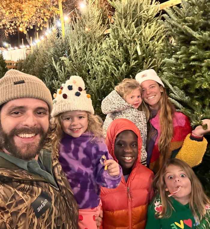 Thomas Rhett, Lauren Akins’ Sweetest Moments With Family: Pics | Us Weekly