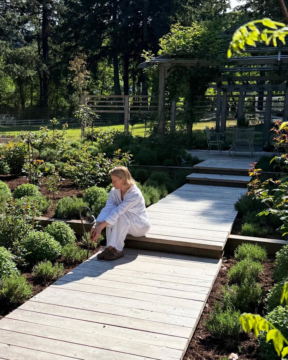 Pamela Anderson's Garden at Her Canada Home: Photos of Her Oasis | Us ...