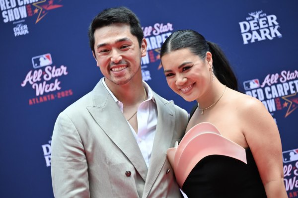 Guardians' Steven Kwan Addresses Major Pay Disparity With Nurse Wife ...