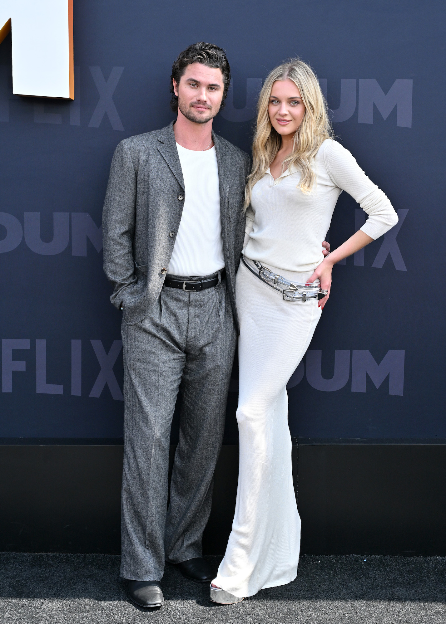 Chase Stokes Thirsted Over Kelsea Ballerini 3 Days Before Split News ...