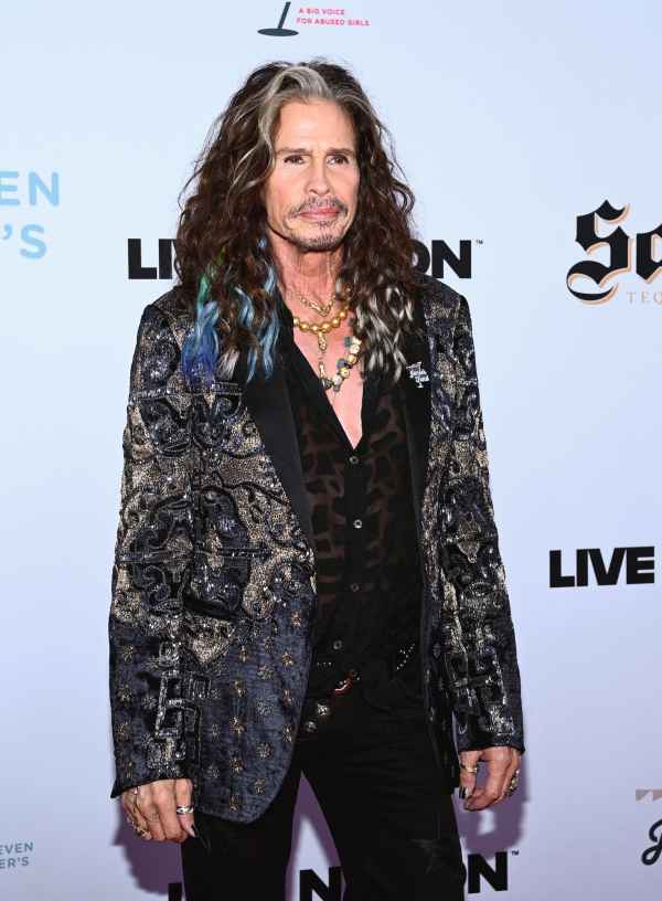Can Steven Tyler Still Sing? Aerosmith Rocker's Vocal Injury Explained ...