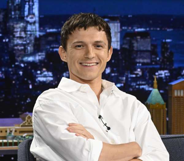Tom Holland Shares Health Update After Spider-Man Filming Accident | Us ...