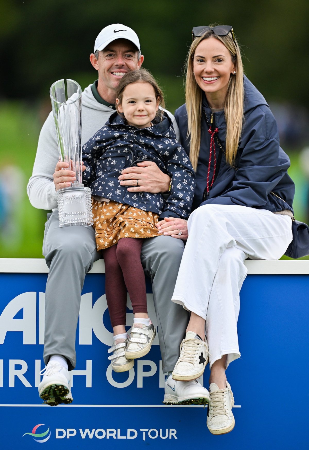 Rory McIlroy Celebrates Irish Open Win With Wife Erica Stoll, Daughter ...