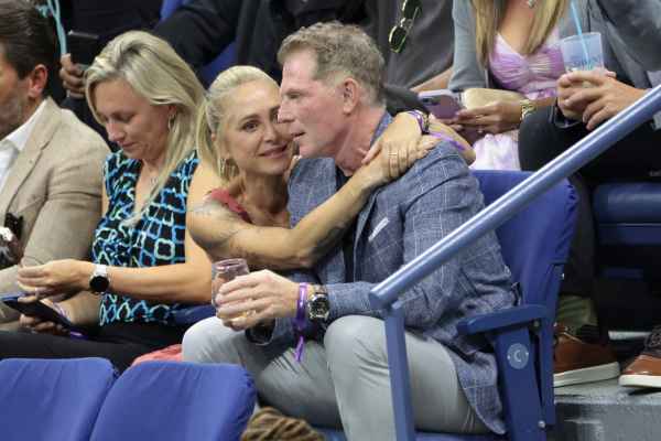 Bobby Flay Packs on PDA With Brooke Williamson at 2025 US Open, Fans ...