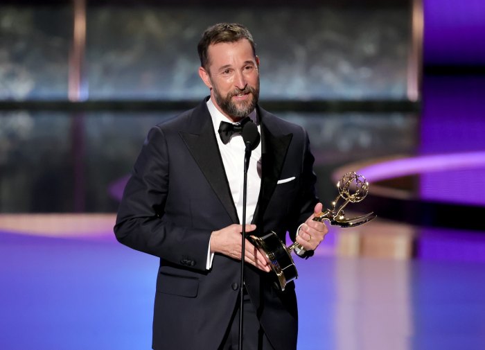 Noah Wyle Wins the 2025 Emmy Award for Best Lead Actor in a Drama | Us ...