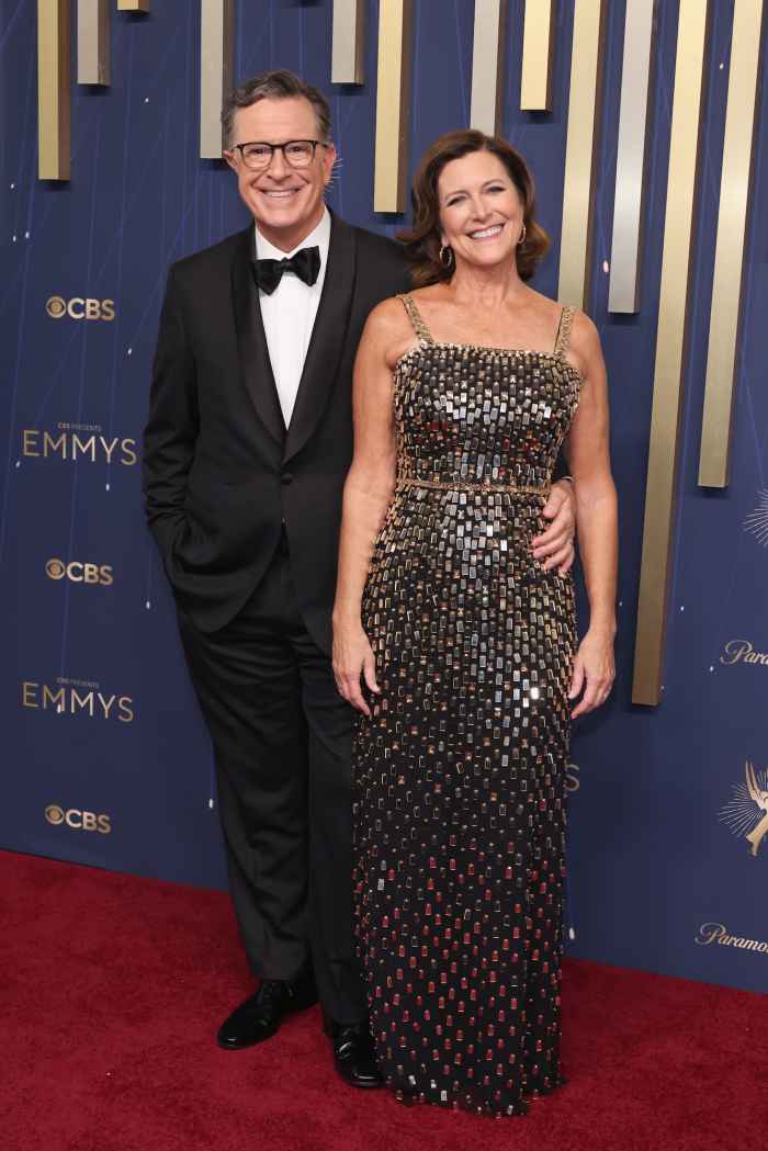 Stephen Colbert recibe una ovación de pie en los Emmy 2025 tras su ...