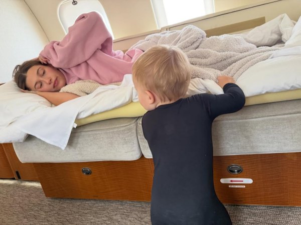 Justin and Hailey Bieber Share New Photo of Baby Jack on Private Jet ...
