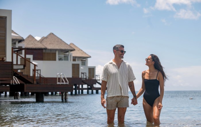 The Bachelorette's Peter Kraus Teases Upcoming Holiday Wedding | Us Weekly