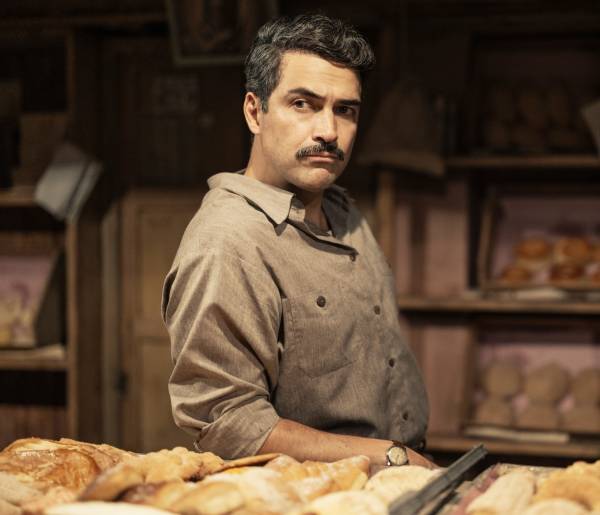 This New Netflix Crime Show Is an Unexpected Hit — and a Great ...