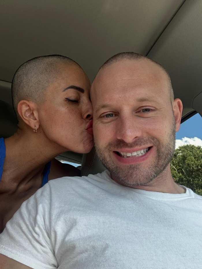 90 Day Fiance Star Jasmine Shaves Her Head Amid Alopecia Struggles | Us ...