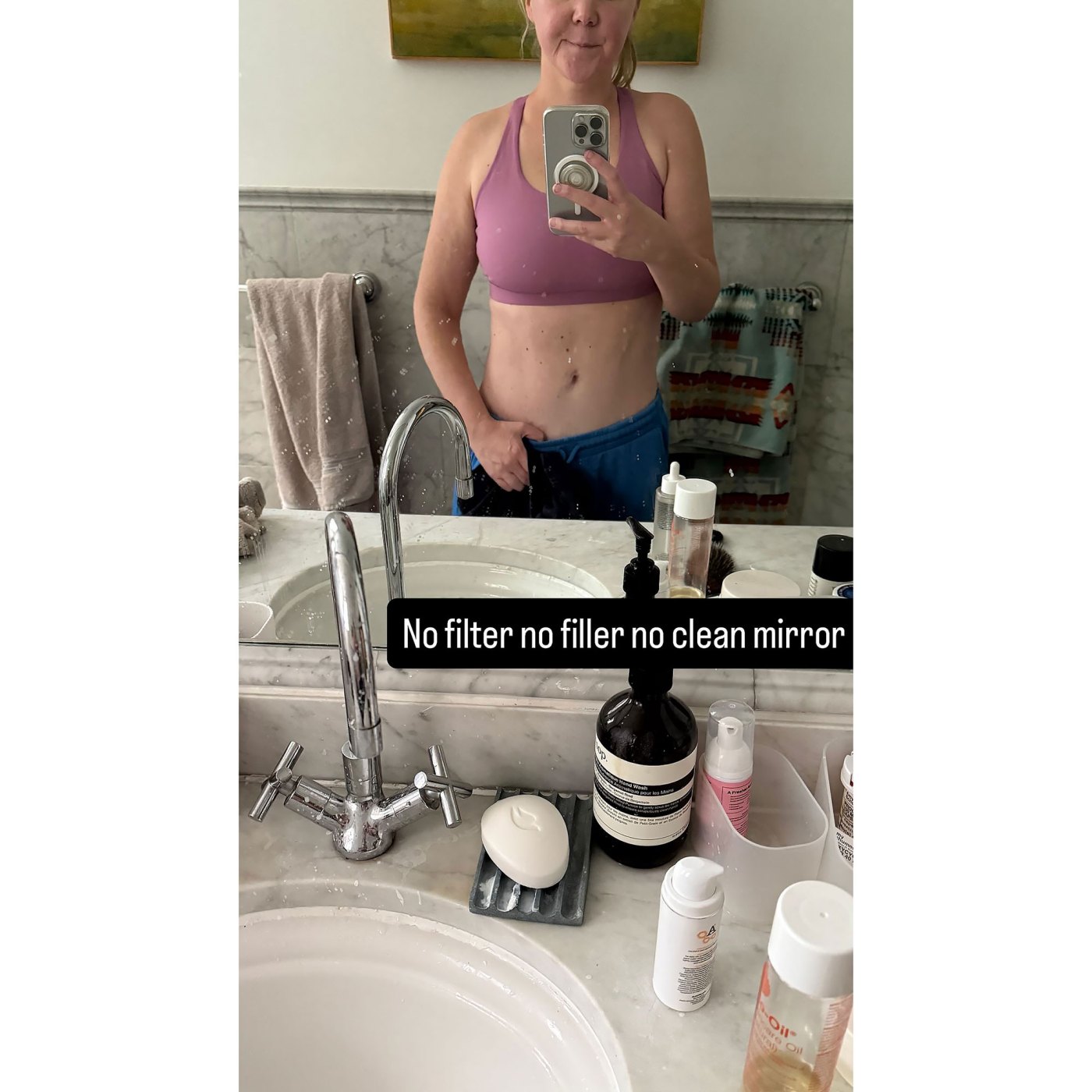 Amy Schumer Puts Abs on Display in Mirror Selfie With 'No Filter' | Us ...