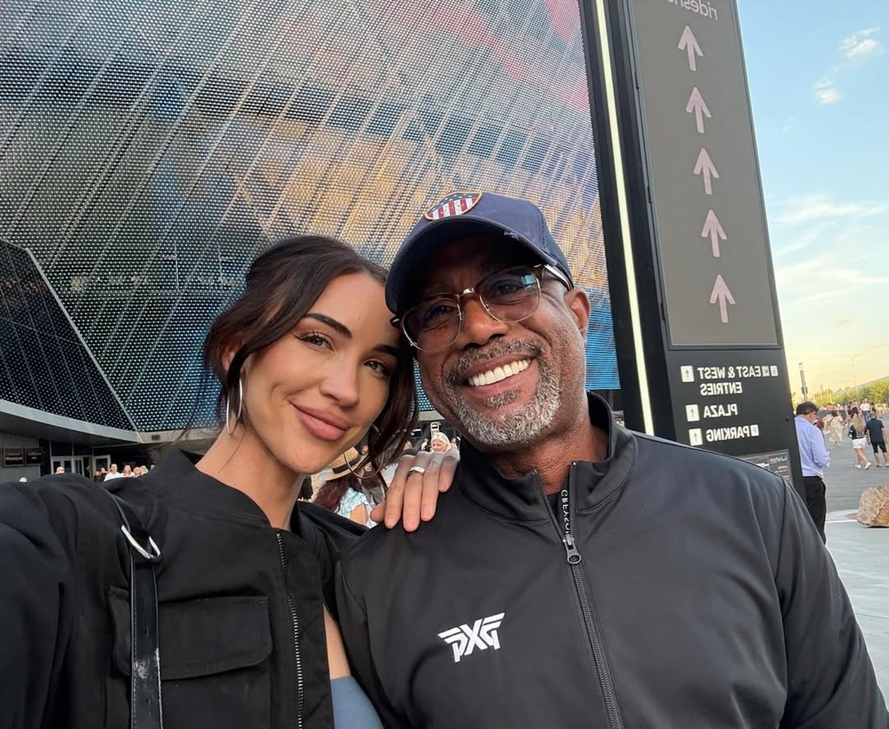 Who Is Darius Rucker’s Fiance? 5 Things to Know About Emily Deahl | Us ...