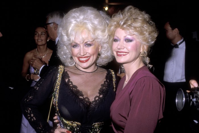 Dolly Parton’s Family: Meet the Singer’s 11 Brothers and Sisters | Us ...