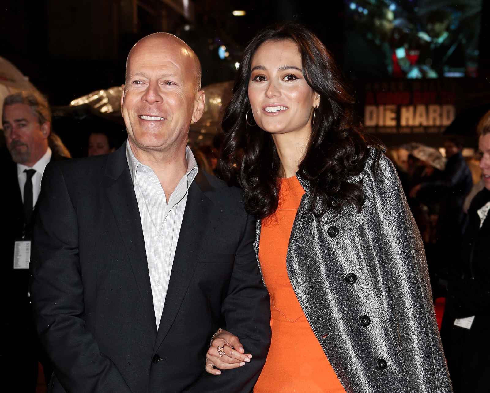 Emma Heming Willis Reacts to 'Criticism' on Bruce Willis Living in 2nd ...