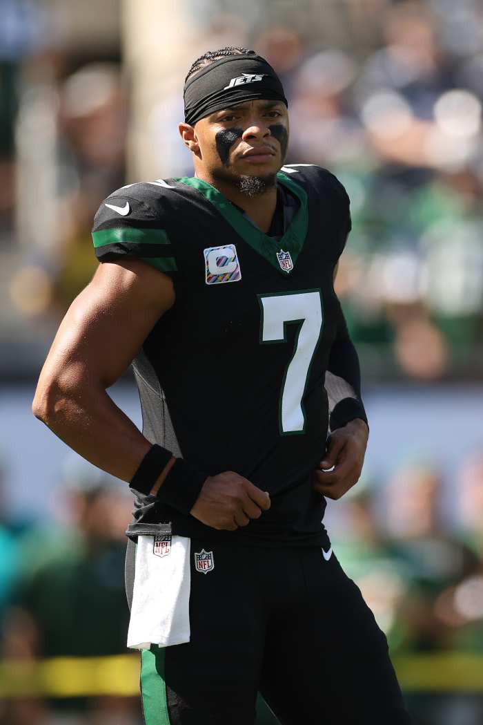 Jets QB Justin Fields Was 'Crying on the Ground' in Closet After Tough ...
