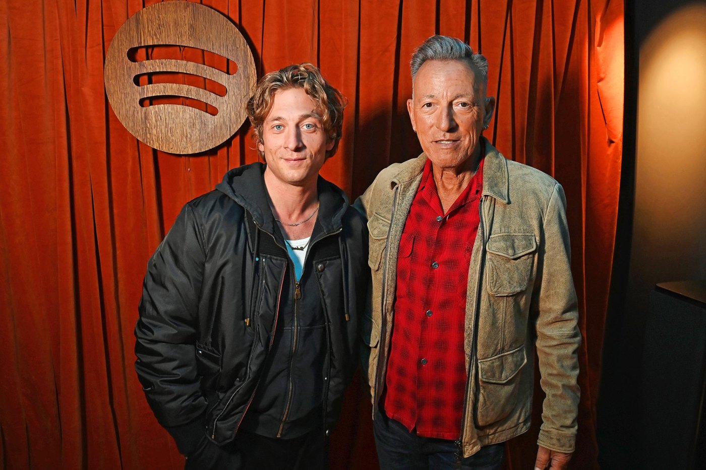 How 'Deliver Me' Biographer Knew Jeremy Allen White Should Play Bruce ...