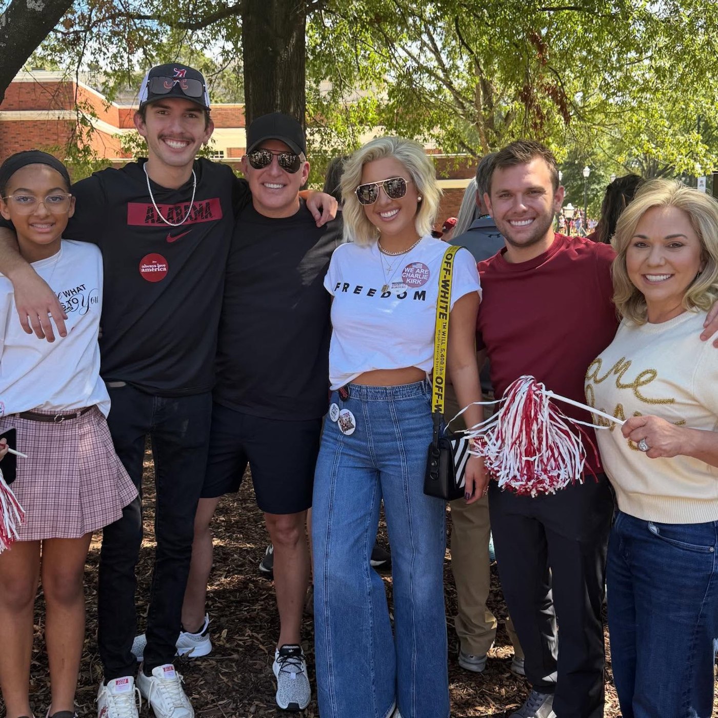 Todd and Julie Chrisley Pose With 4 Kids at University of Alabama Game ...