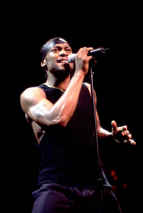Singer D'Angelo Dead at 51 After Pancreatic Cancer Battle | Us Weekly