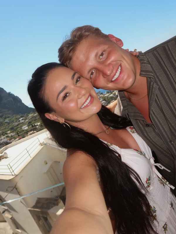 Kaeli Mae Expecting Rainbow Baby With Husband Bradley Ragains | Us Weekly