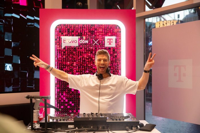 Kyle Cooke Teases Spinoff With Amanda Batula in BravoCon 2025 Interview ...