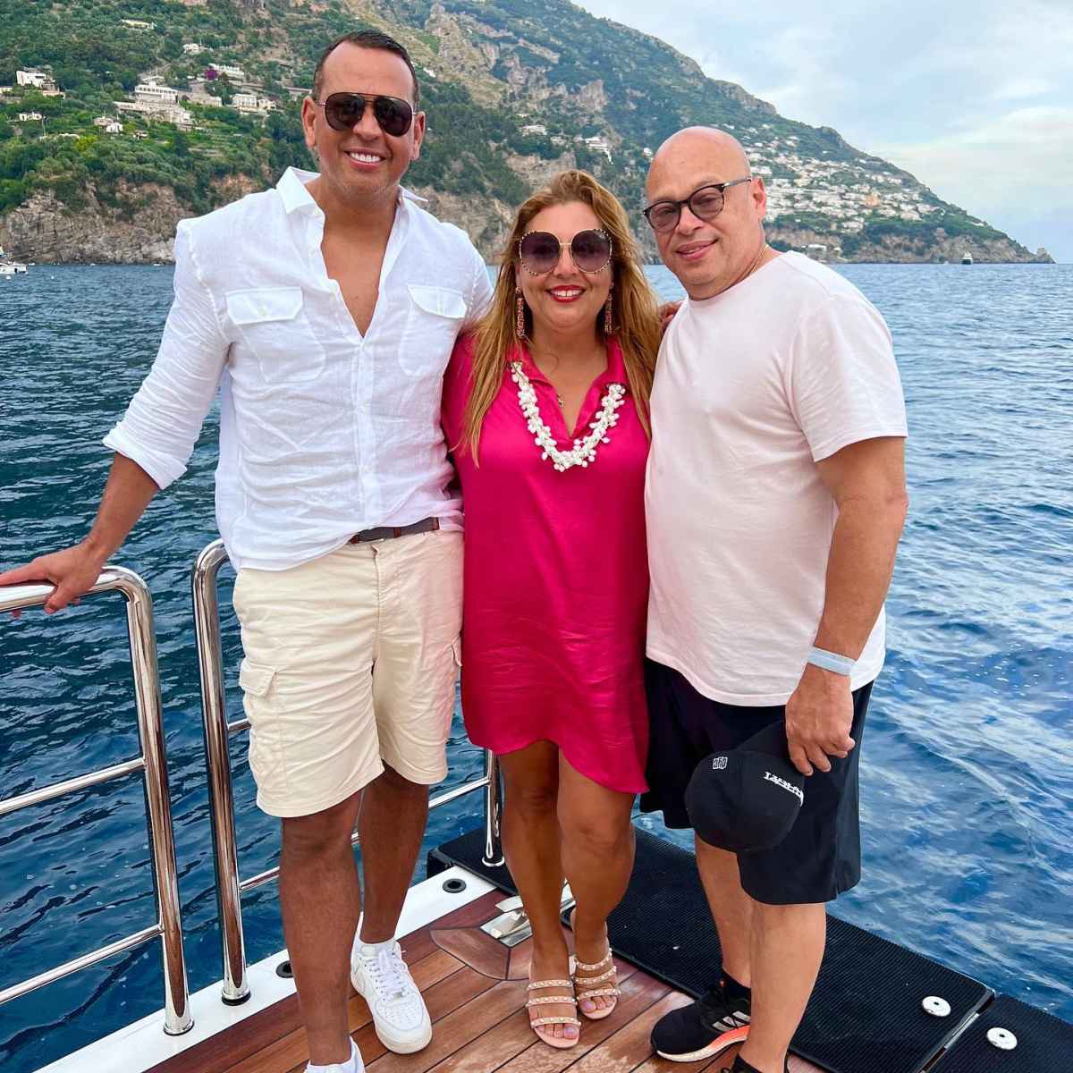 Alex Rodriguez's Family Guide: Meet His Mom, Dad, Siblings and More ...